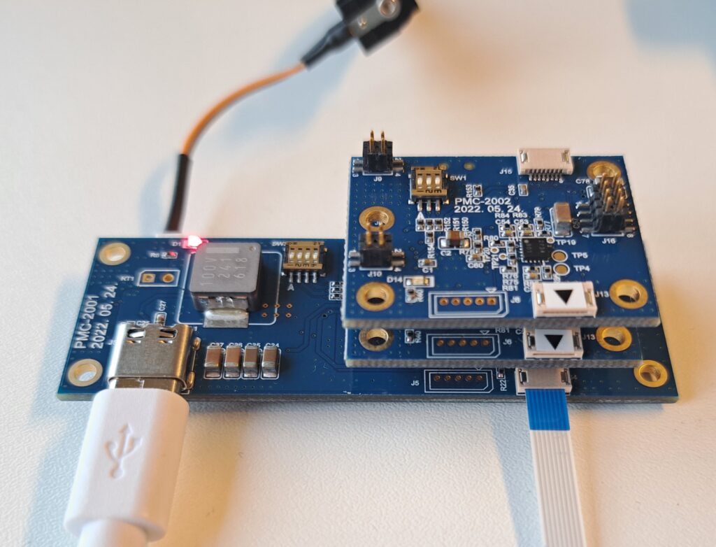 Peripheral Board for Piezo Linear Stages (PZM-PMC2002) – Piezolution GmbH